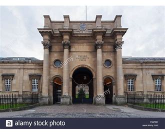 مخفف کلمه OUP چیست؟